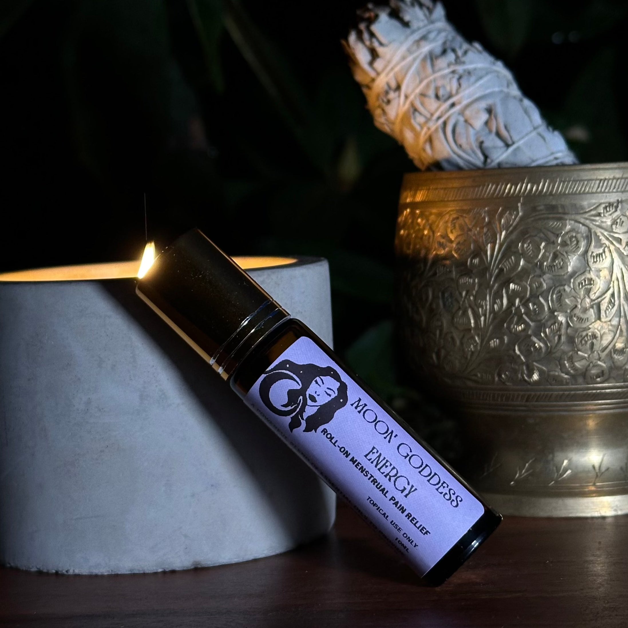 Moon Goddess Energy Menstrual Relief Roll-On – Sol y Luna Apothecary